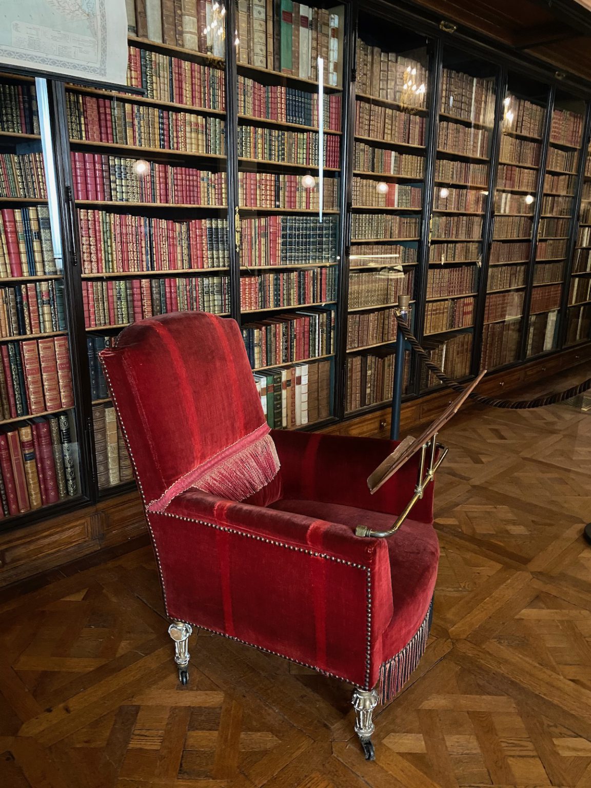 The Endless Bookshelf – simply messing about in books